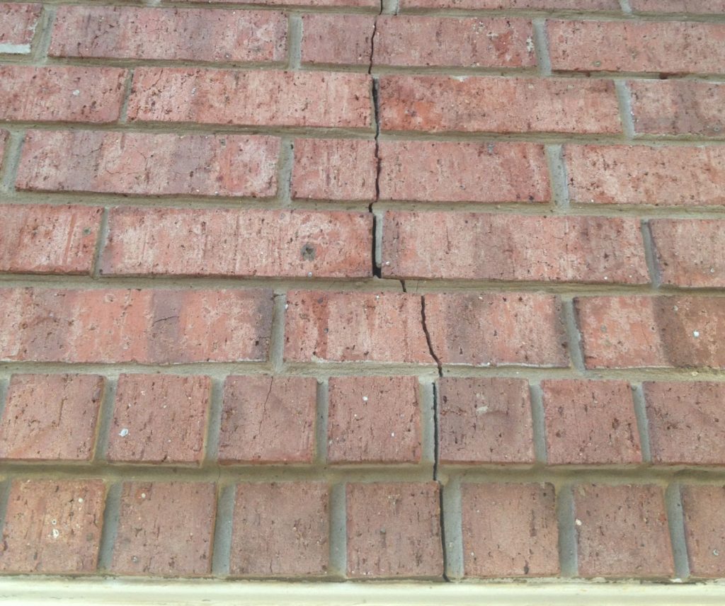 What Causes Bricks & Mortar to Often Crack? - Brick Doctor